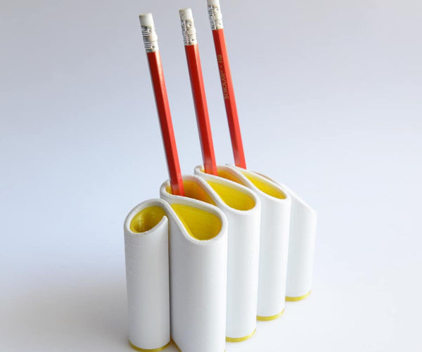 Wave Candy สำหรับใส่อุปกรณ์ ดินสอ พิมพ์ด้วยสี Yellow PETG และ Cool Whi ...